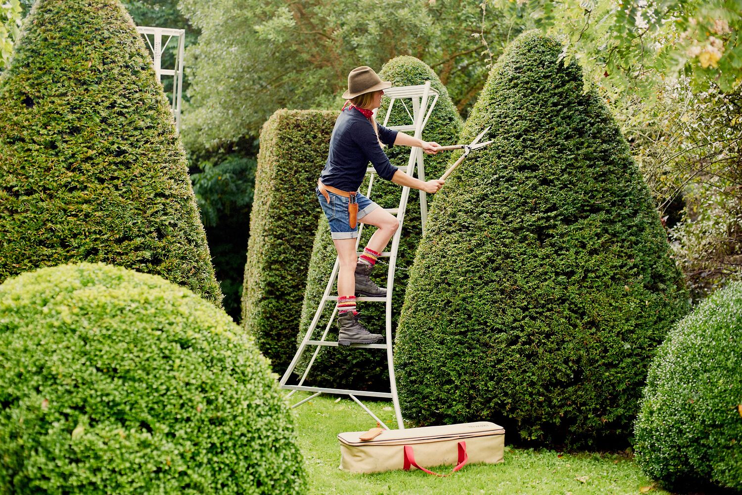 Niwaki Are The UK’s Original Tripod Ladder Supplier