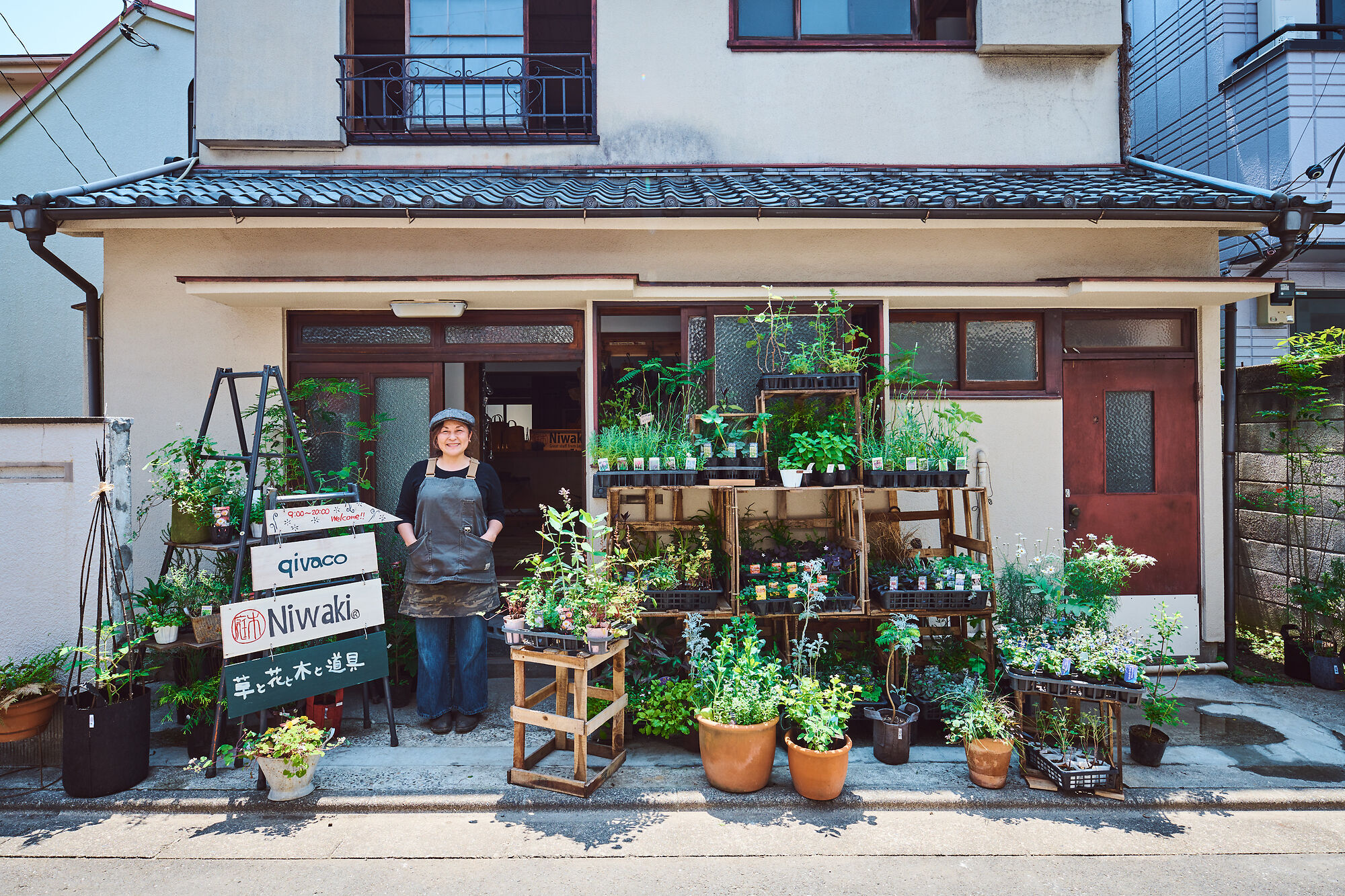 Niwaki - Japanese Tripod Ladders, Fine Pruning Tools & Other Great ...